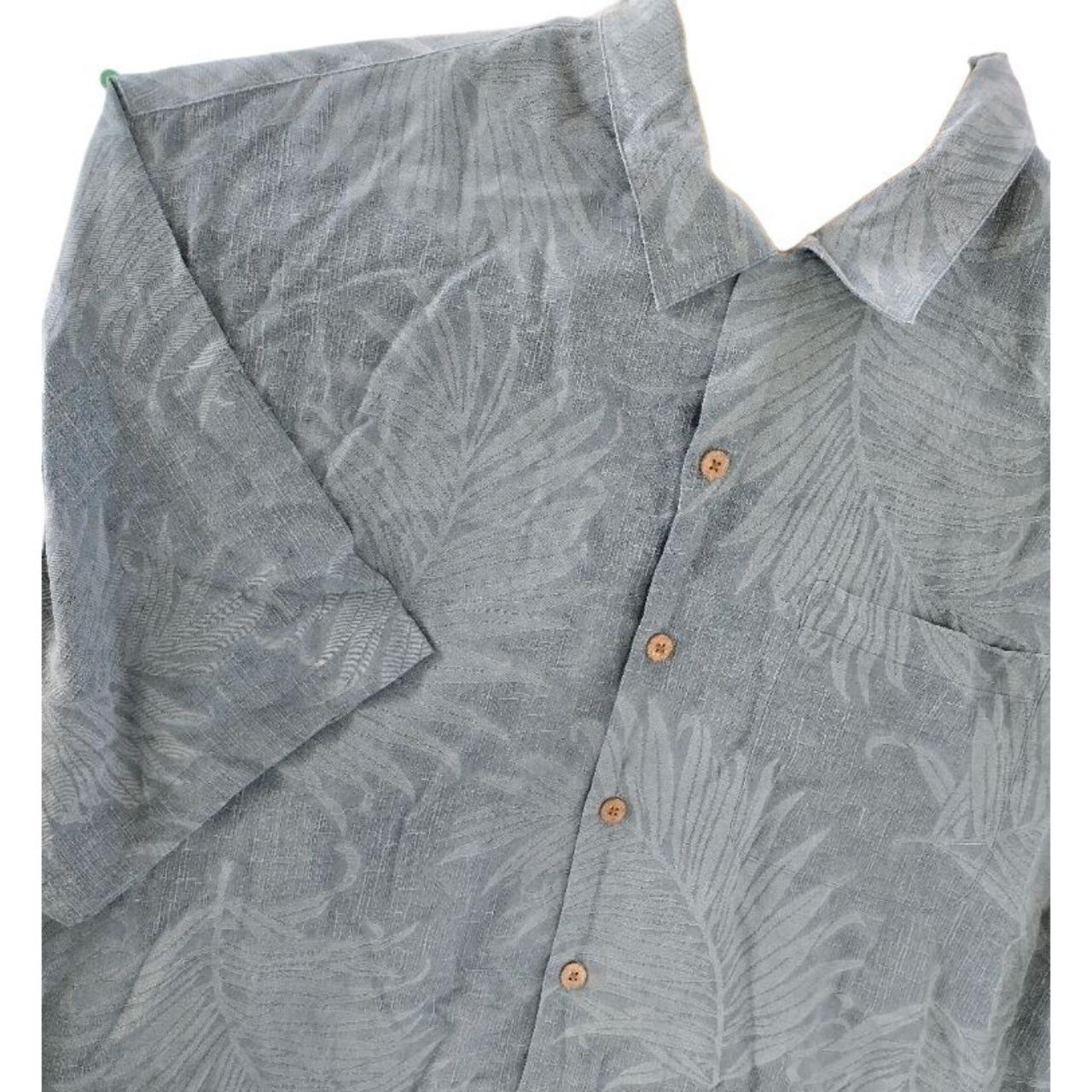 This Tommy Bahama short sleeve shirt is 100% Silk.... - Depop