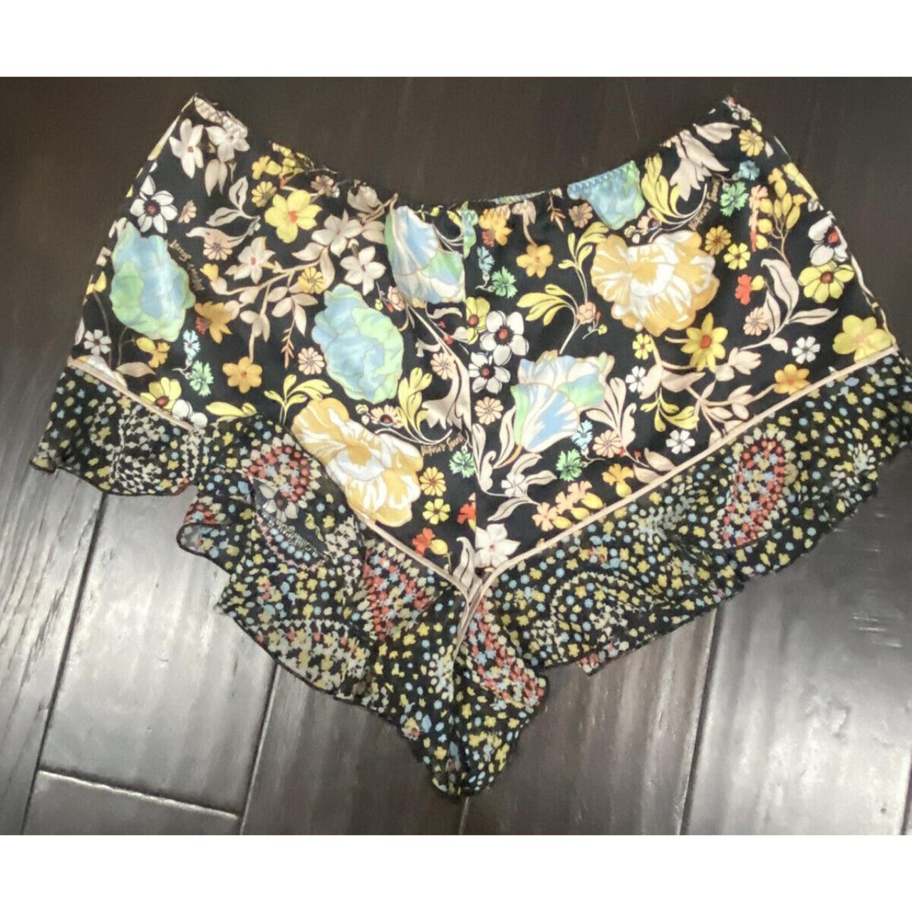 Victoria's Secret Floral Bottoms Shorts Large... - Depop