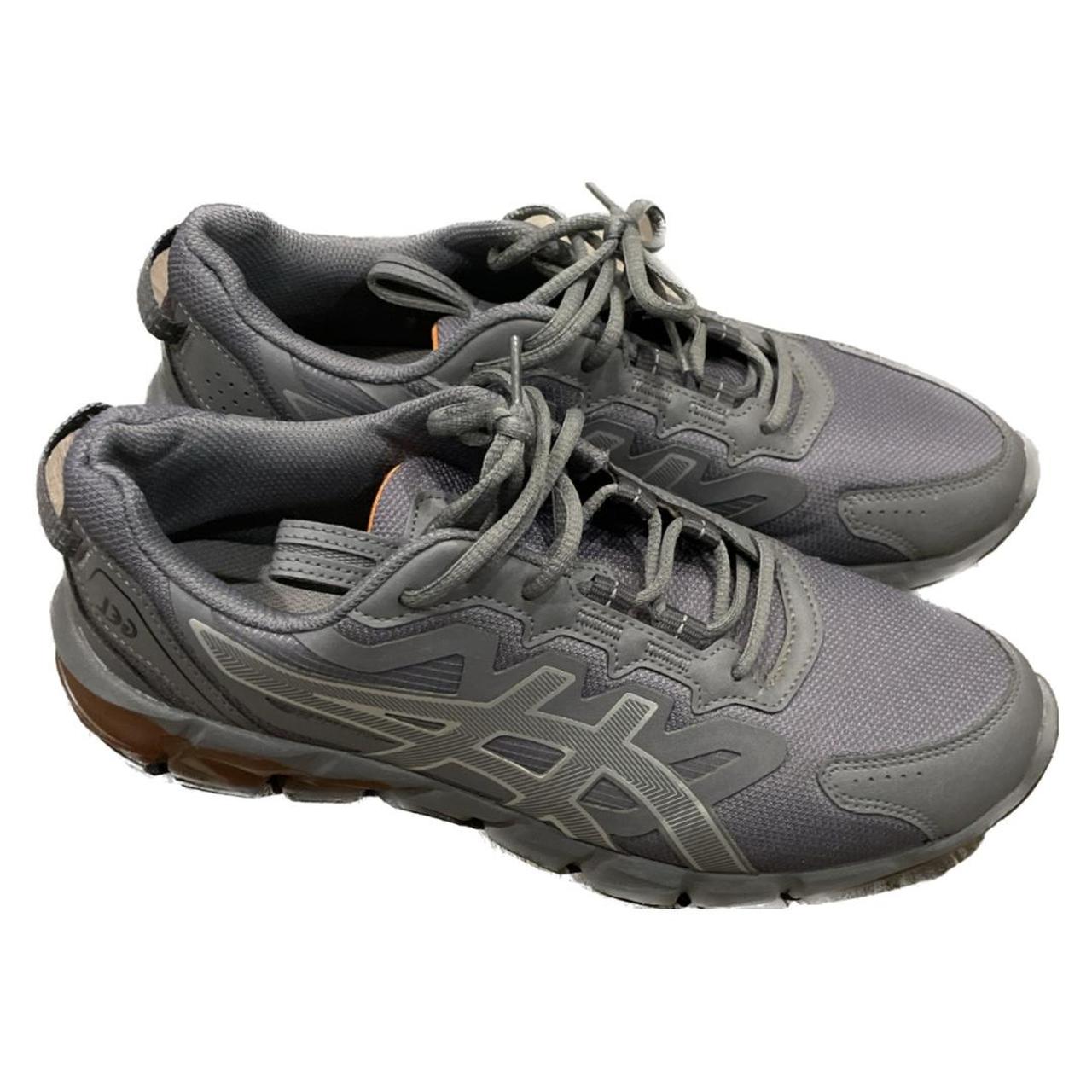 ASICS Men's Grey and Silver Trainers | Depop