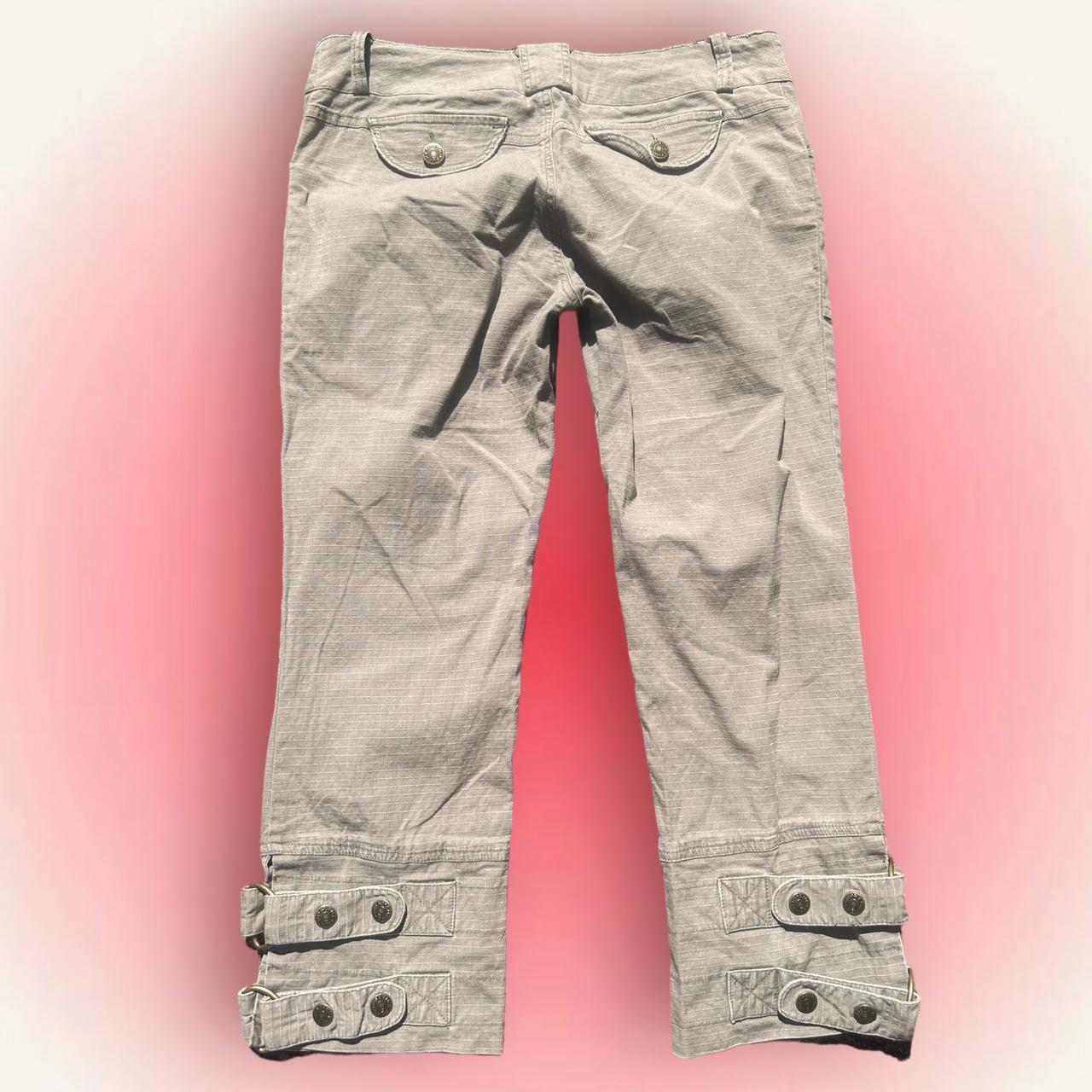 Y2K low rise capris 🤎🍒💔 Kahki ultra lowrise 3/4 pant... - Depop