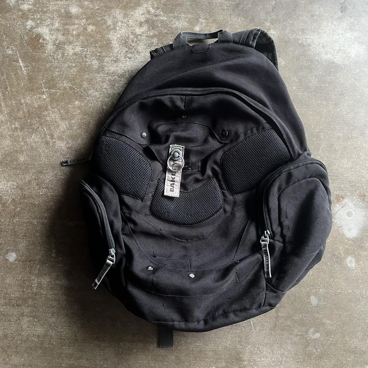 vintage Oakley software backpack good condition... - Depop
