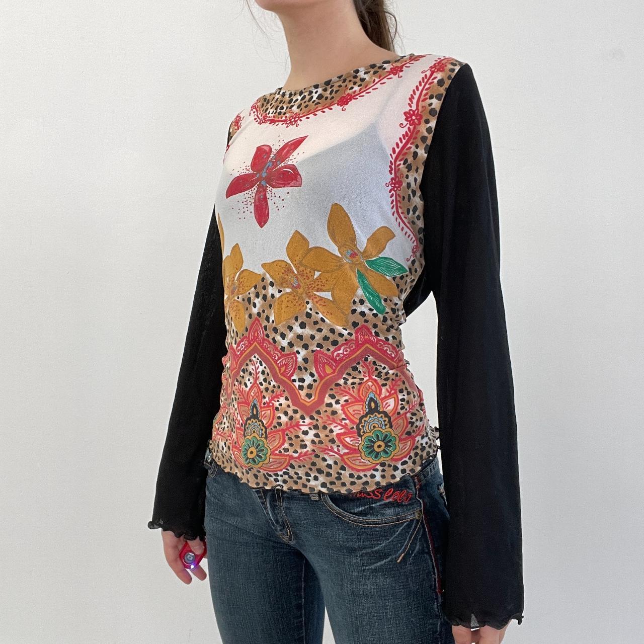 Super cute mesh flared sleeve top with floral and... - Depop