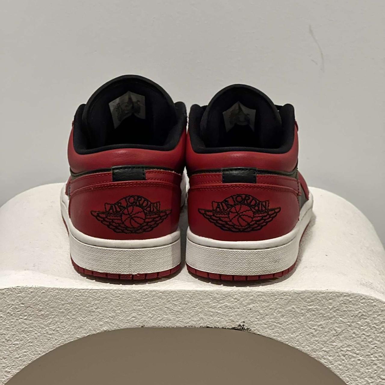 10 men’s Jordan lows ️🖤 never worn - Depop