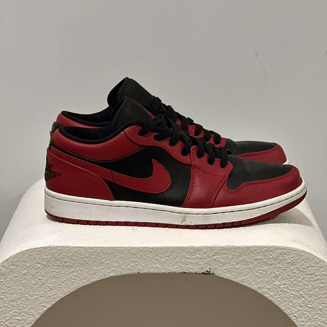 10 men’s Jordan lows ️🖤 never worn - Depop