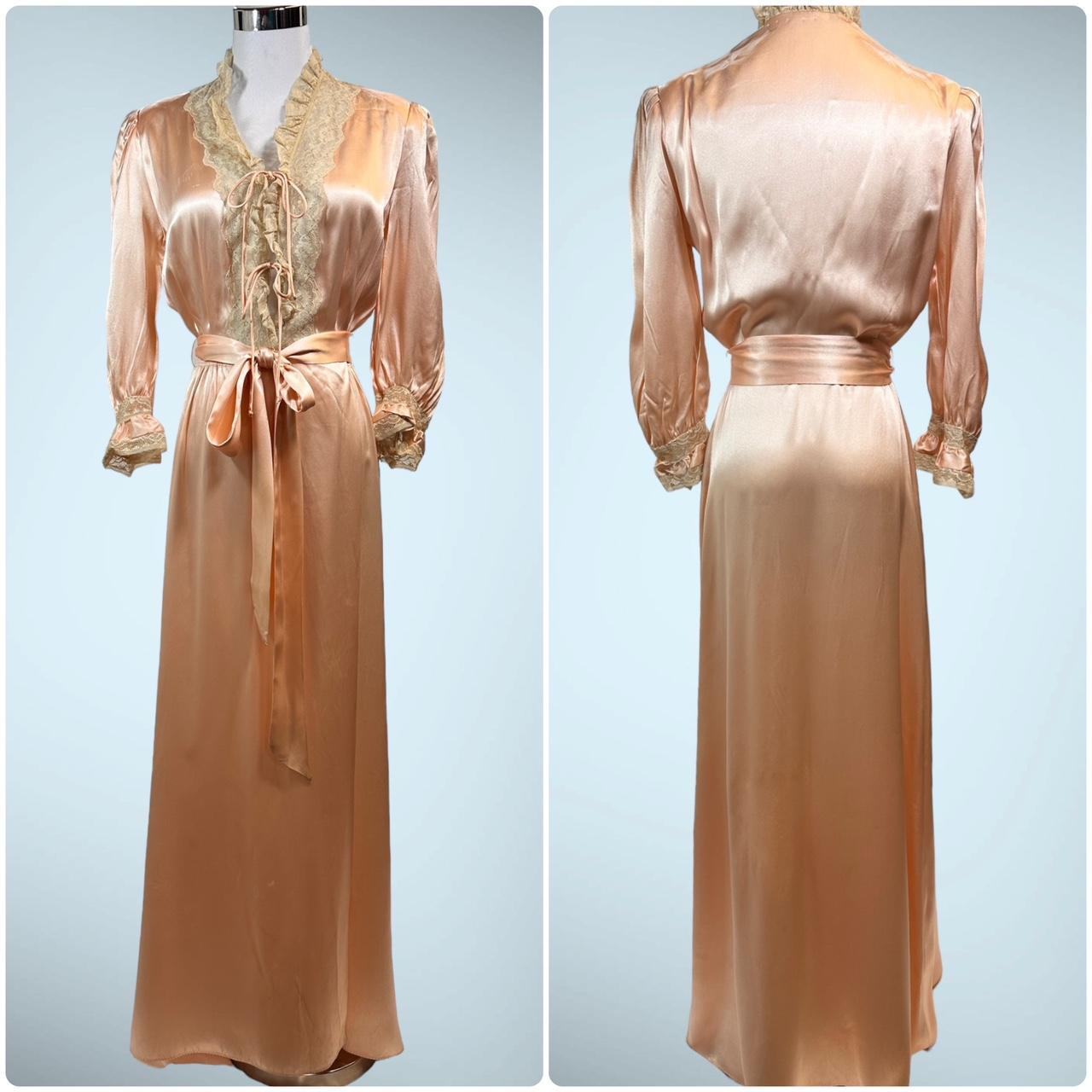 🙏 Thank you for clicking our VTG 40’s TULA Hollywood... - Depop