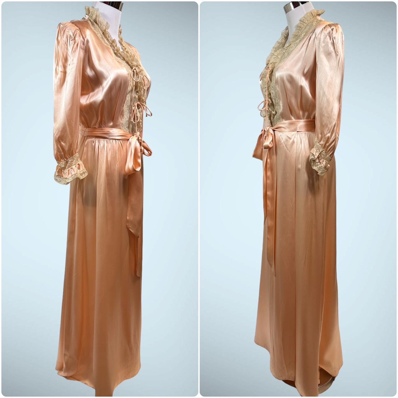 🙏 Thank you for clicking our VTG 40’s TULA Hollywood... - Depop