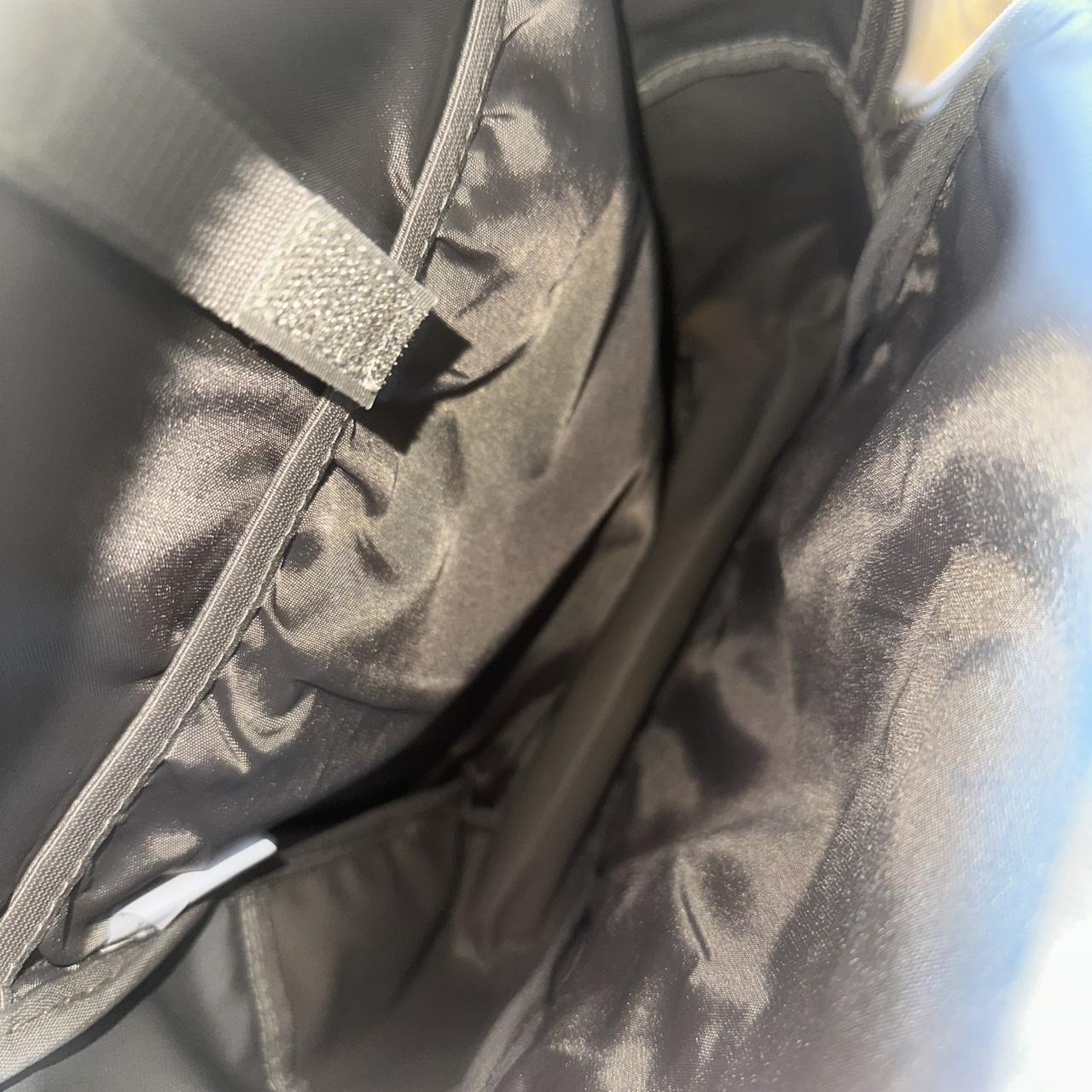 130 World Backpack / Bag, Realtree Fieldline... - Depop