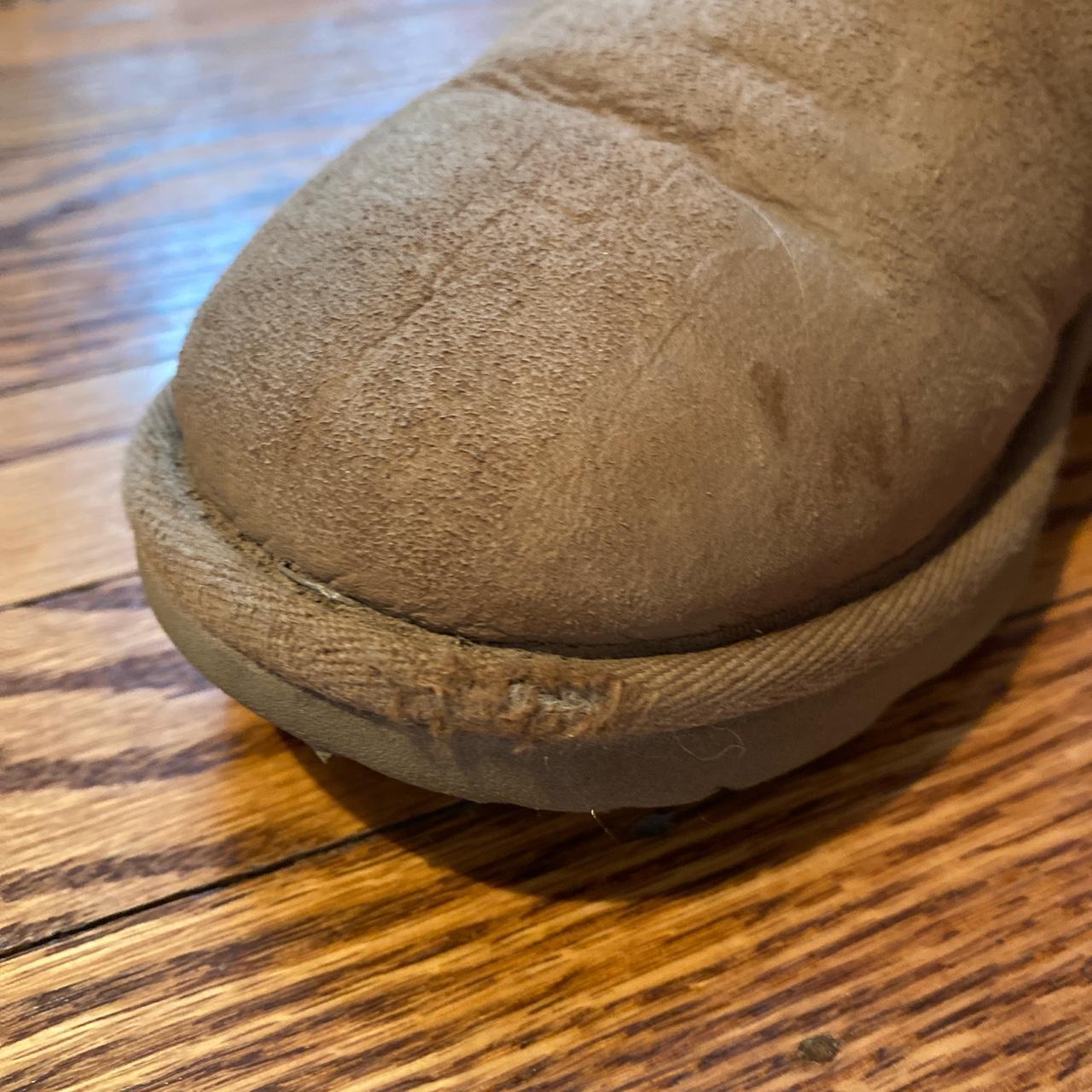 very worn classic 2 uggs SIZE 3 usa | Depop