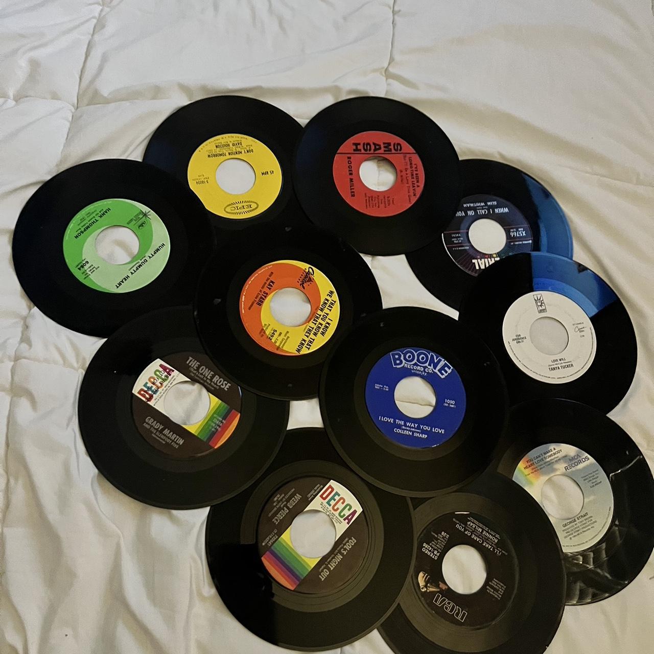 11 random small vinyls (their like country music but... - Depop