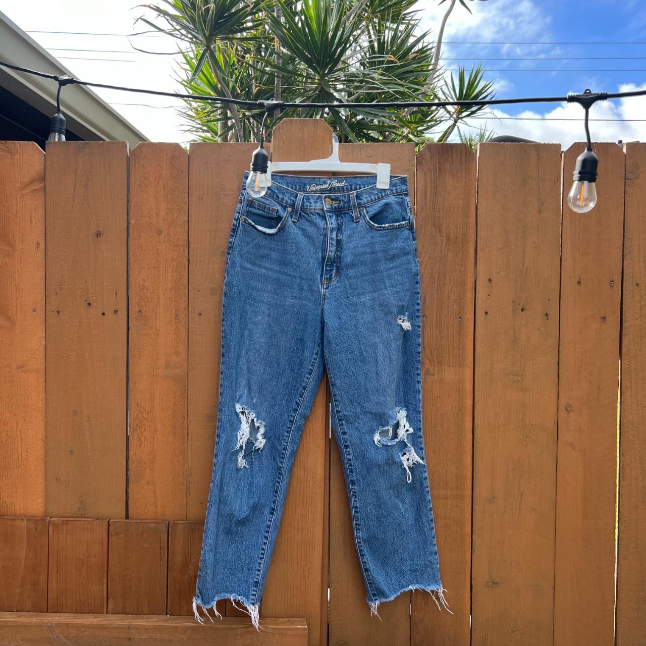 universal thread jeans - Depop