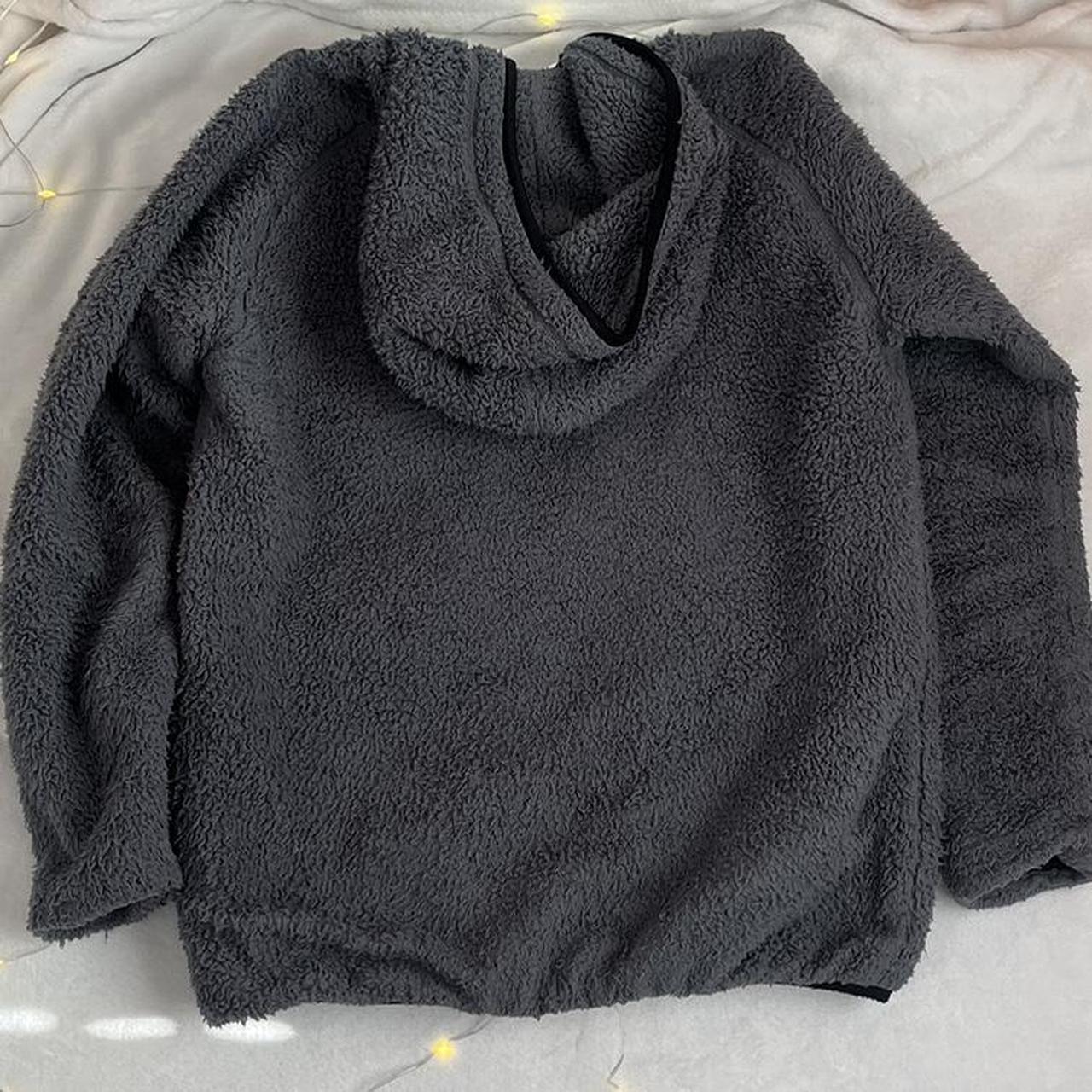 Neighborhood grey sherpa zipup Size 2, fits like a... - Depop