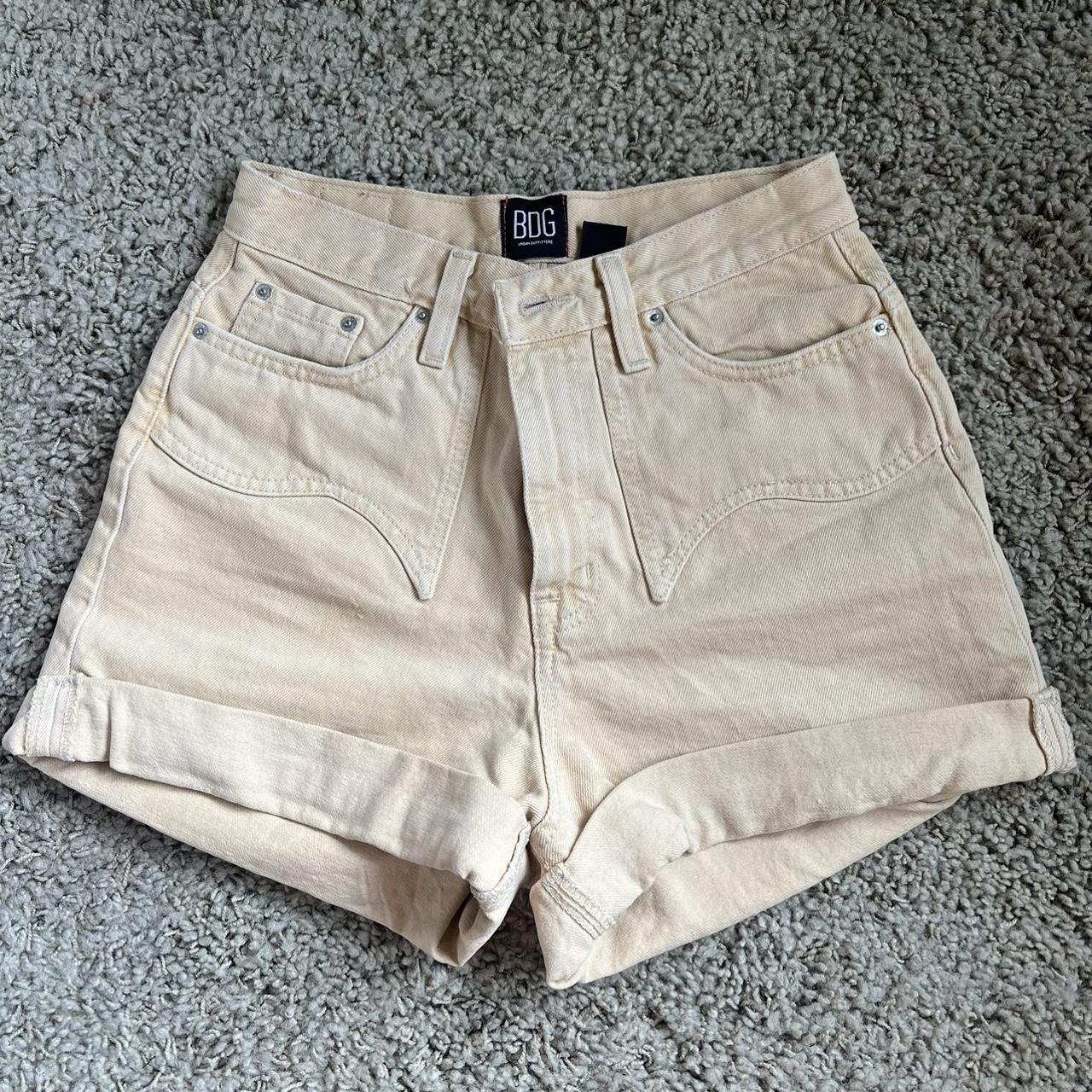 BDG Women's Cream Shorts | Depop