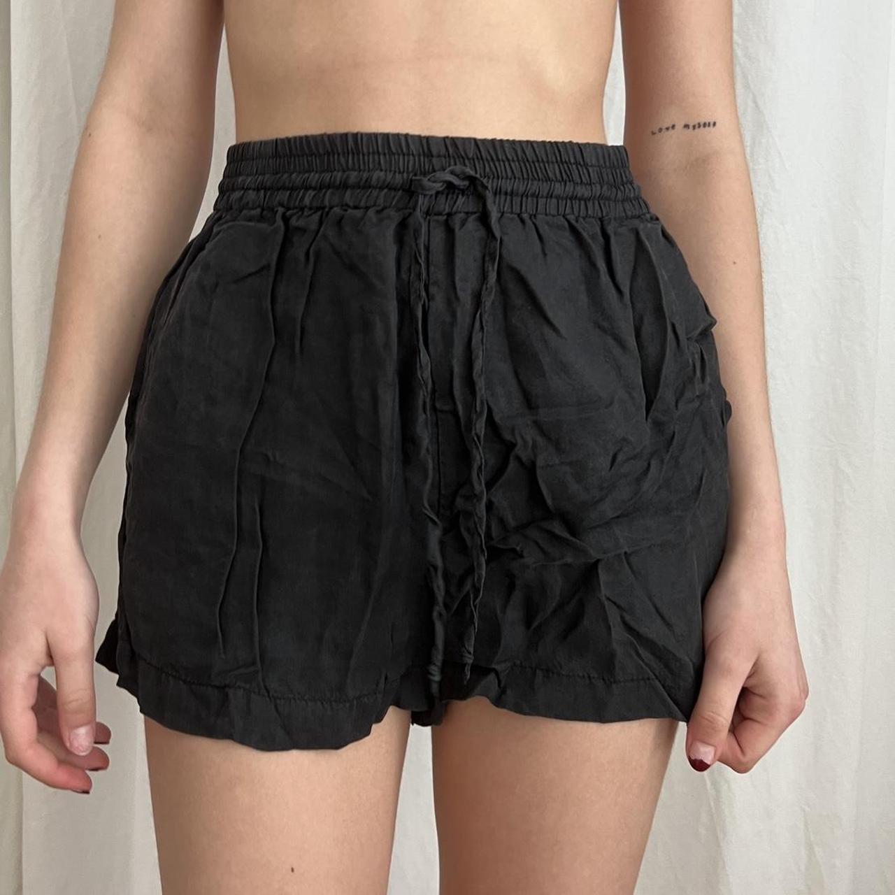 🌟high waisted black flowy shorts🌟 Size: XS Brand:... - Depop