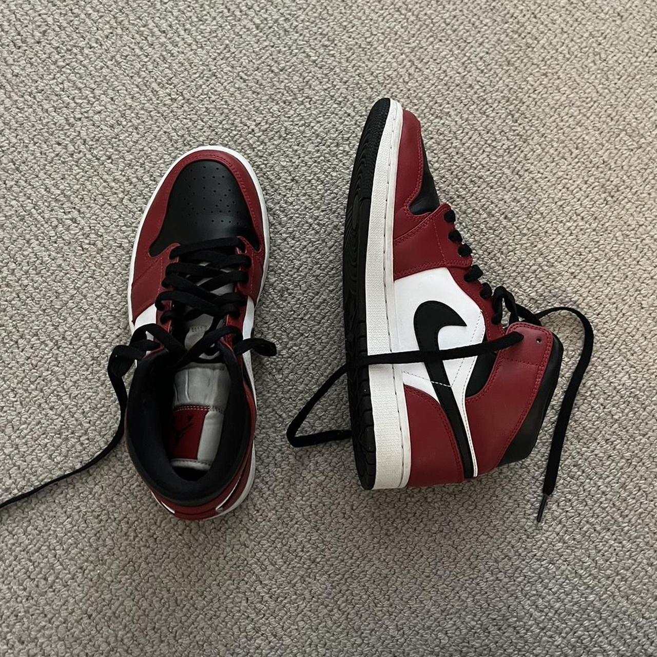 AIR JORDAN 1 MID CHICAGO TOE UK 5 — authentic and... - Depop