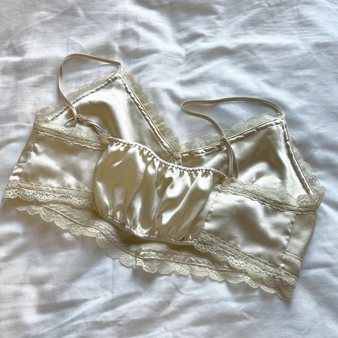 derek heart silk tank -size: large/xl -stretchy... - Depop