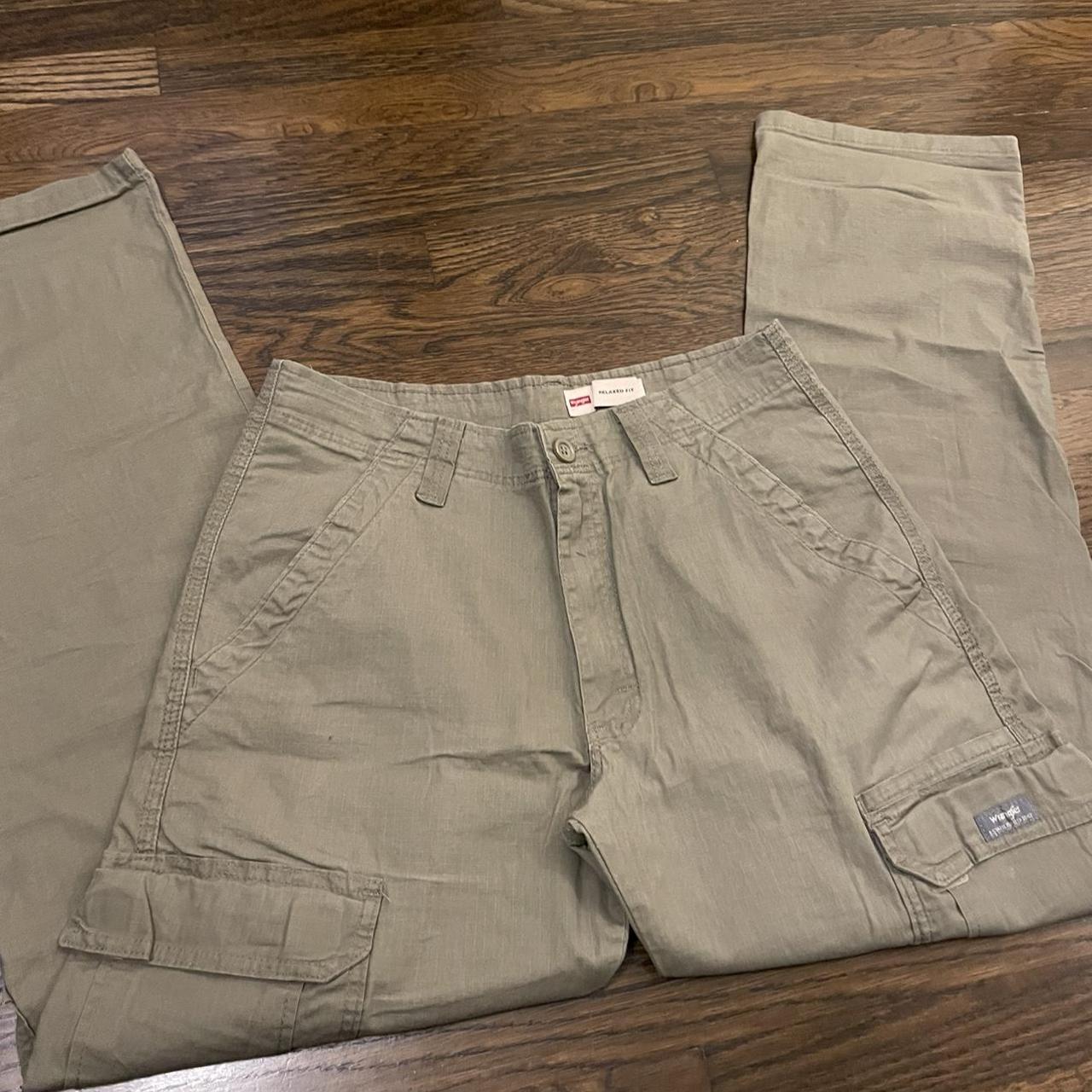 Wrangler Men's Khaki and Tan Trousers | Depop