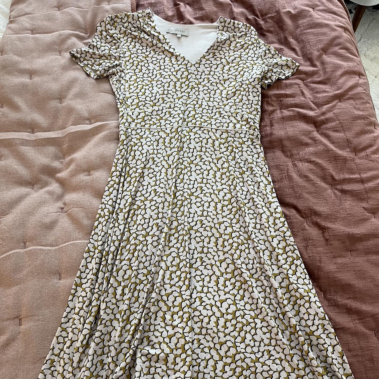 Hobbs summer dress - perfect for work or formal... - Depop