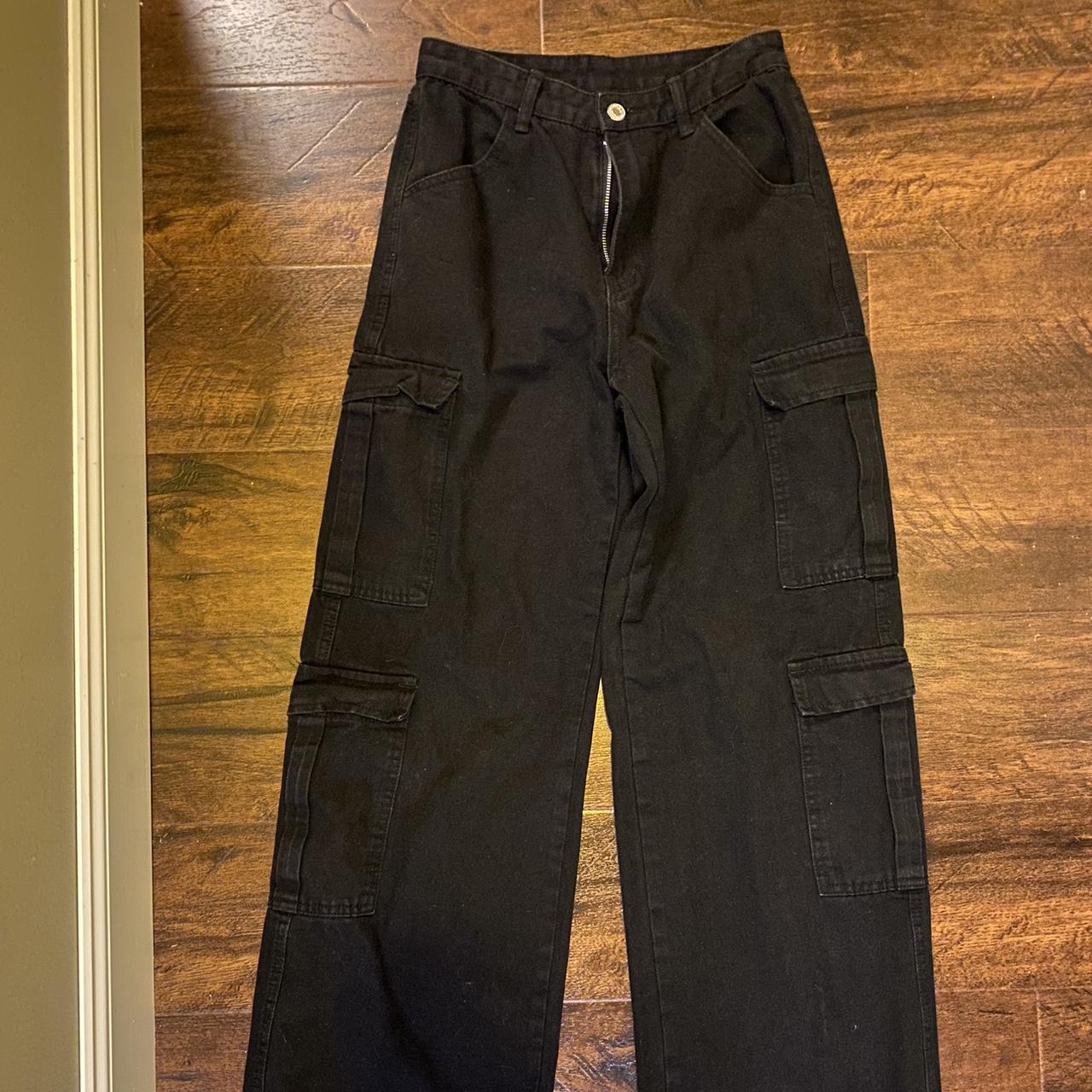 SHEIN Cargo Jeans Size 4 Double cargo pockets 11”... | Depop