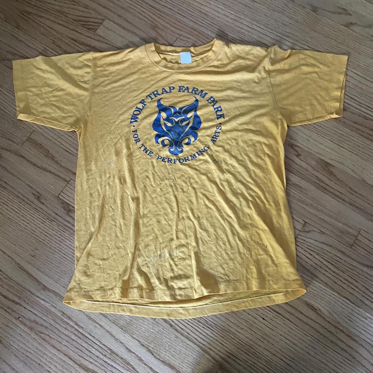 Vintage single stitch Wolf trap farm park graphic... - Depop