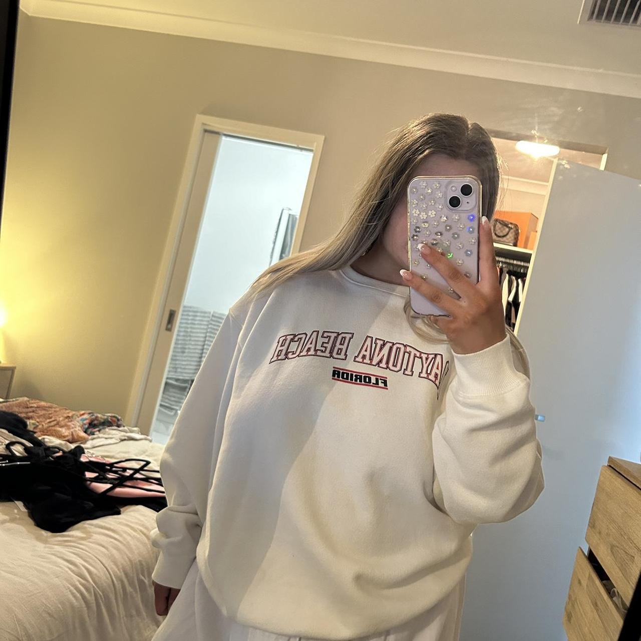 Supre jumper Size L/XL Worn once - Depop