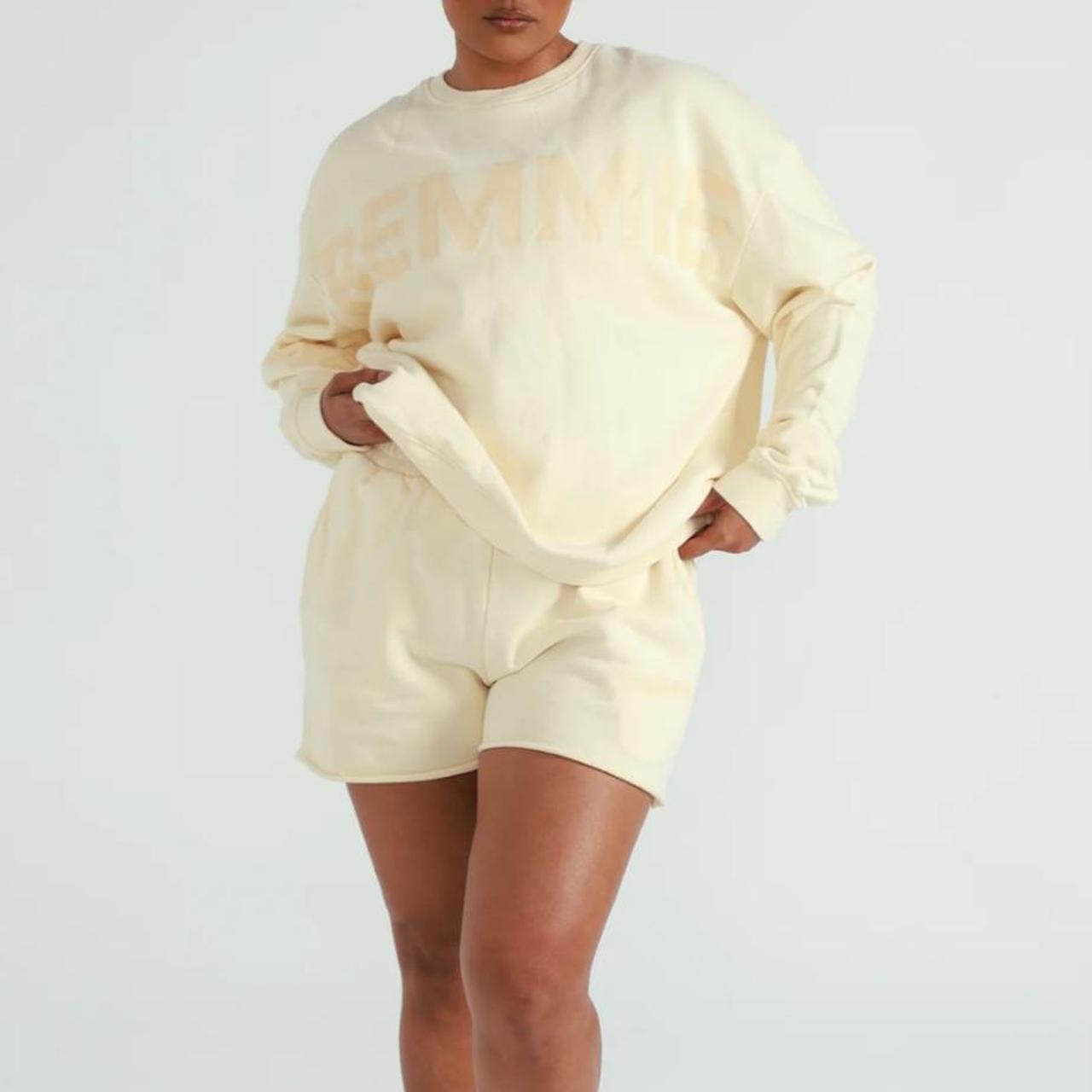 Remmie by Riley hemson Size 2XL Would fit 14-18... - Depop