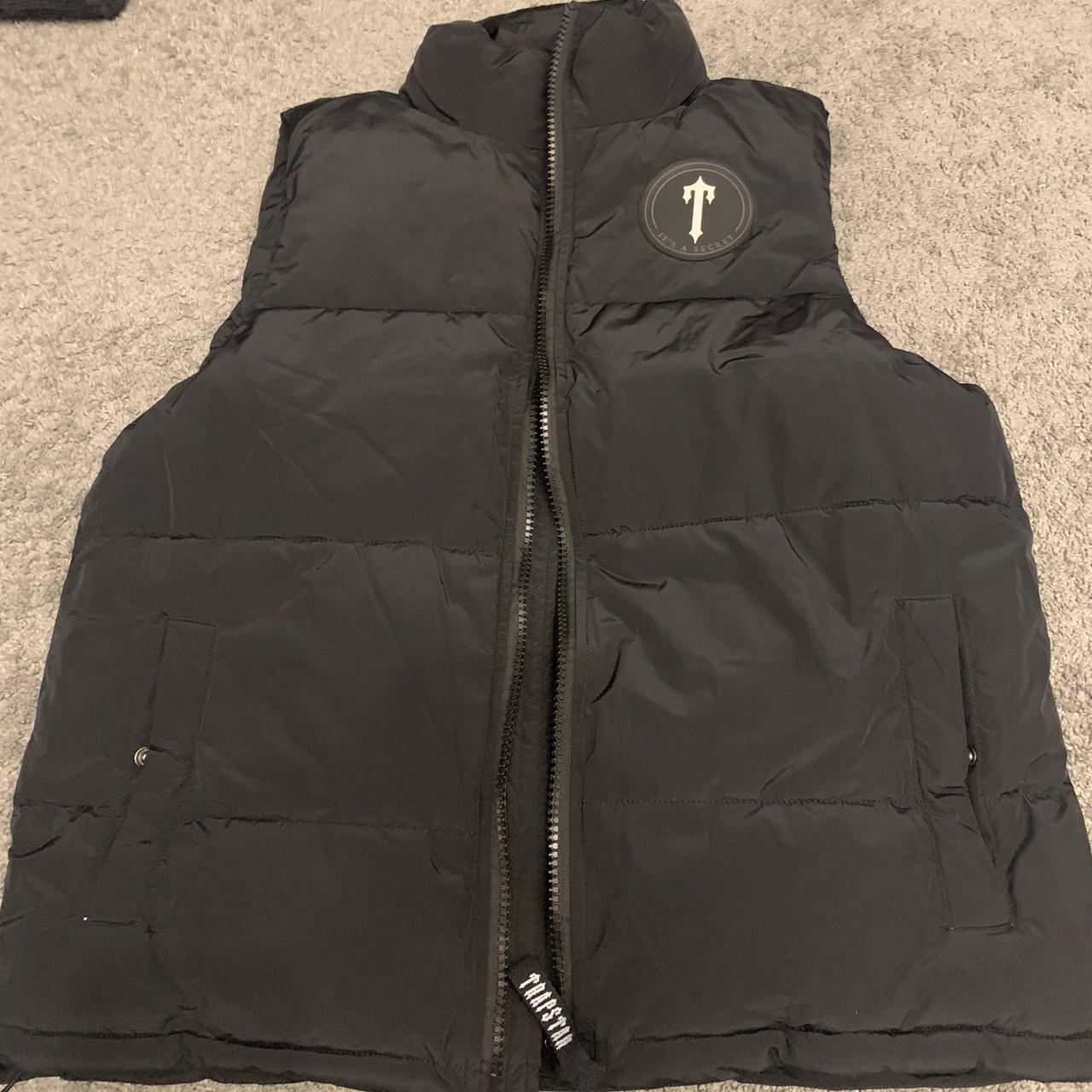 Trapstar gilet Worn once - Depop