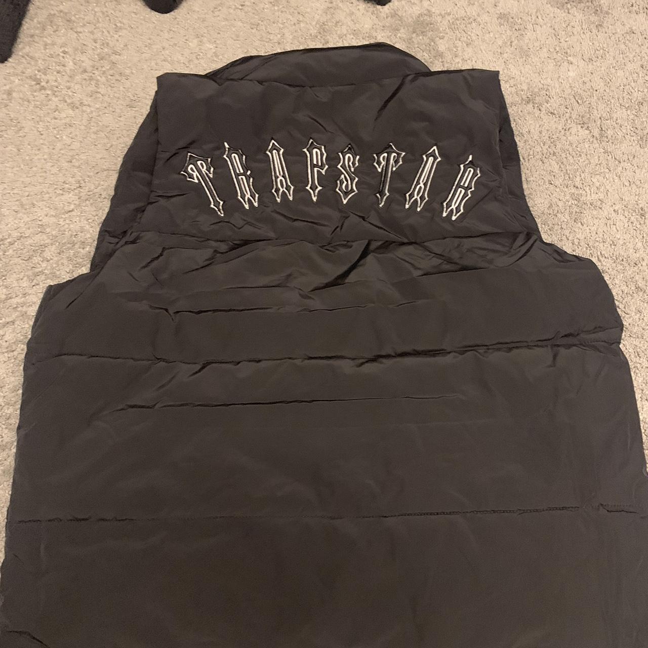 Trapstar gilet Worn once - Depop