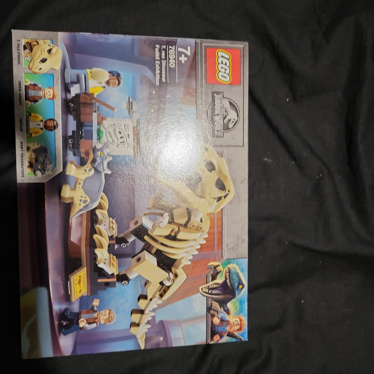 LEGO Dinosaur T-Rex Fossil Exhibition Jurassic World... - Depop