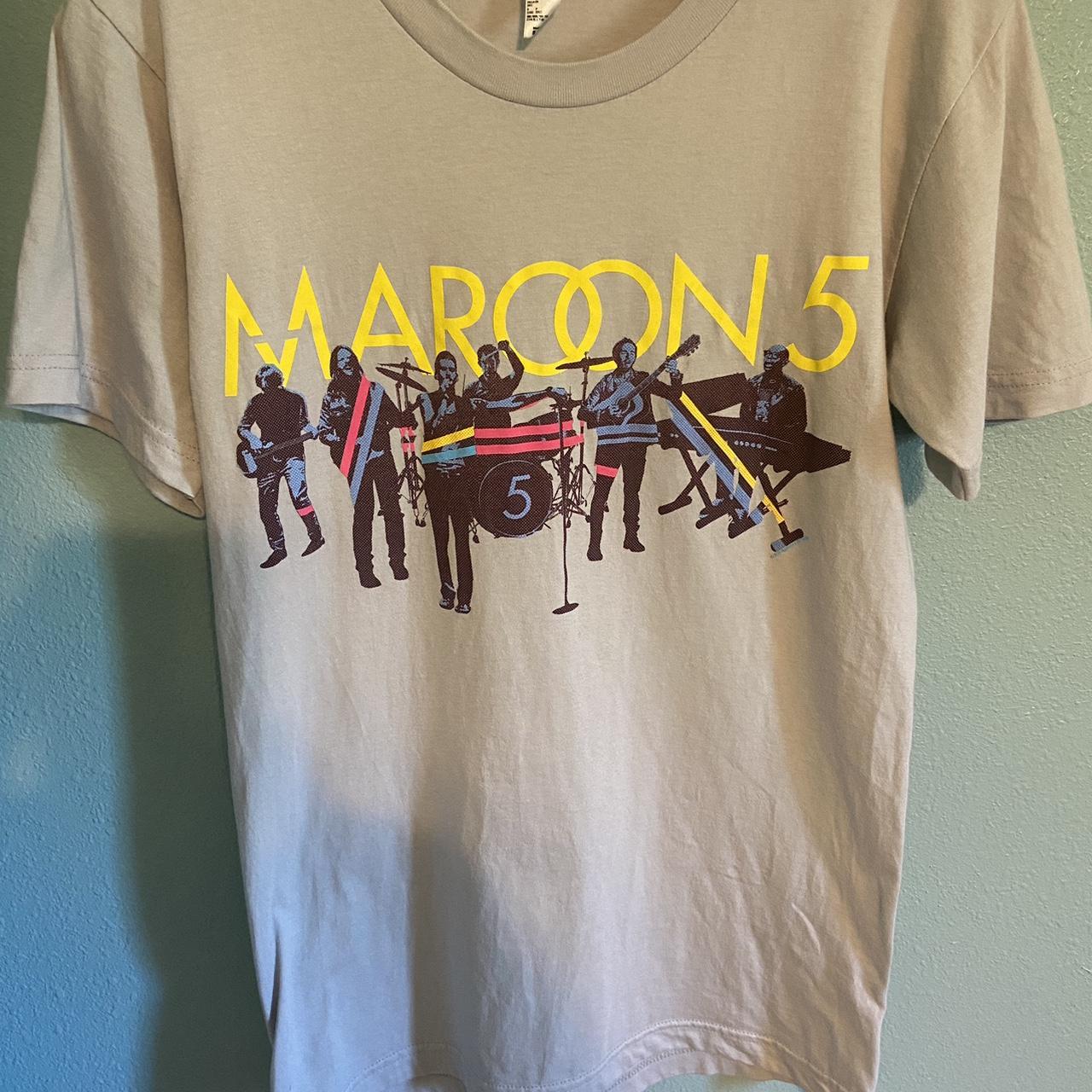 Maroon 5 (2015 World Tour) T-shirt Small. 2-Sided.... - Depop