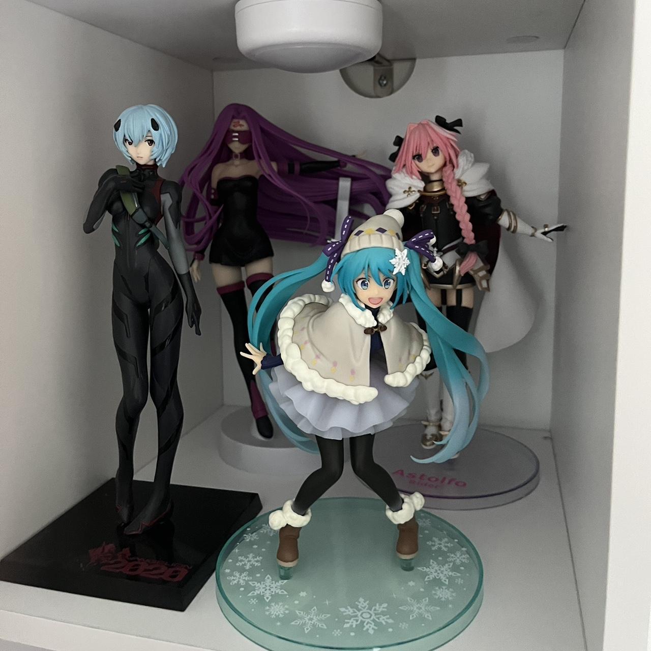 DESPERATELY looking to trade them lmao.. will trade... - Depop