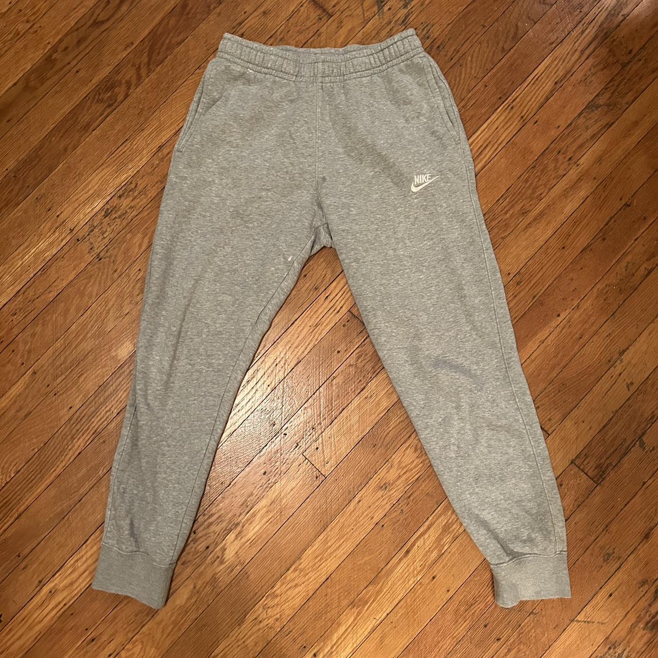 Grey Nike sweats #nike #nikesweats #grey - Depop
