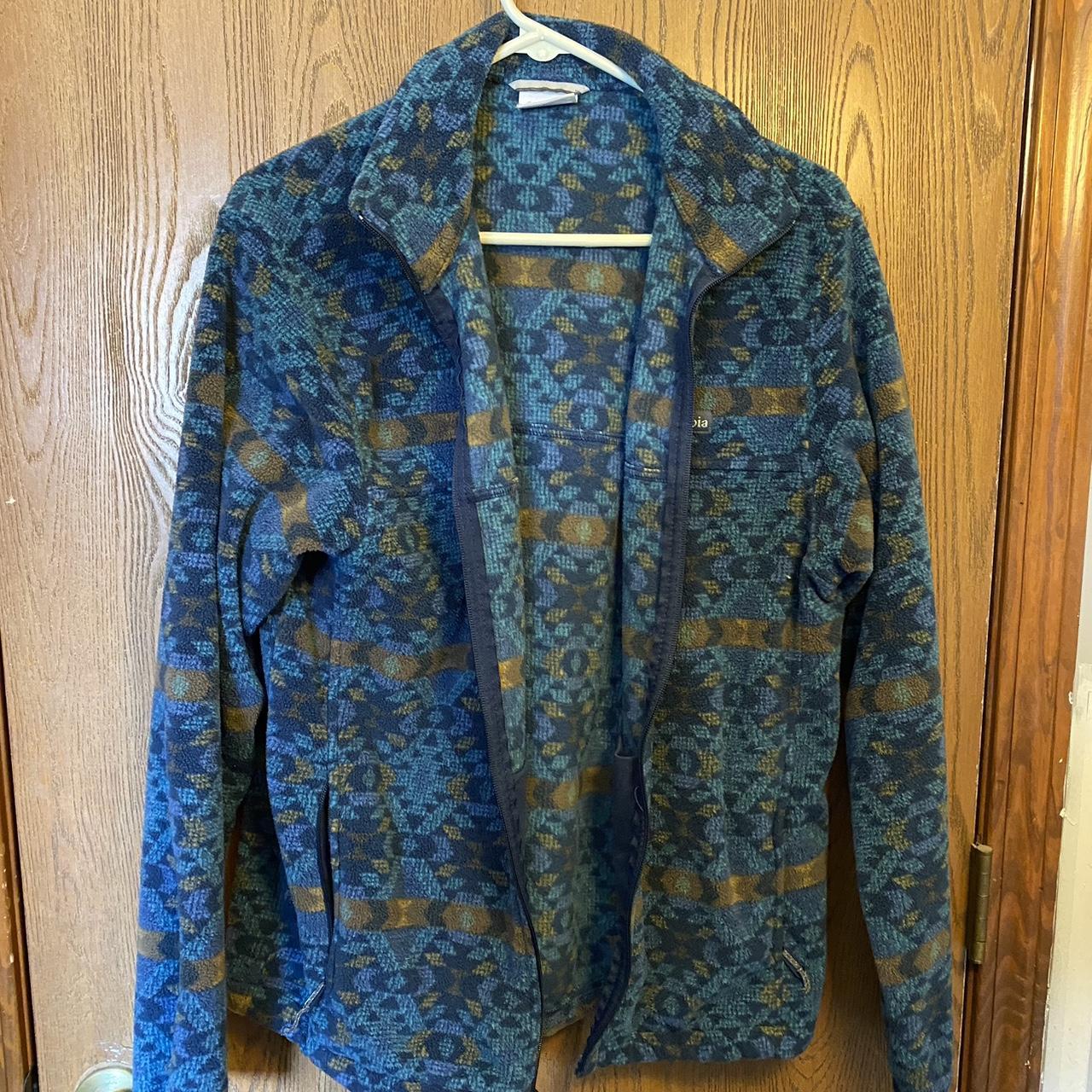Columbia aztec zip up fleece sweater - Depop
