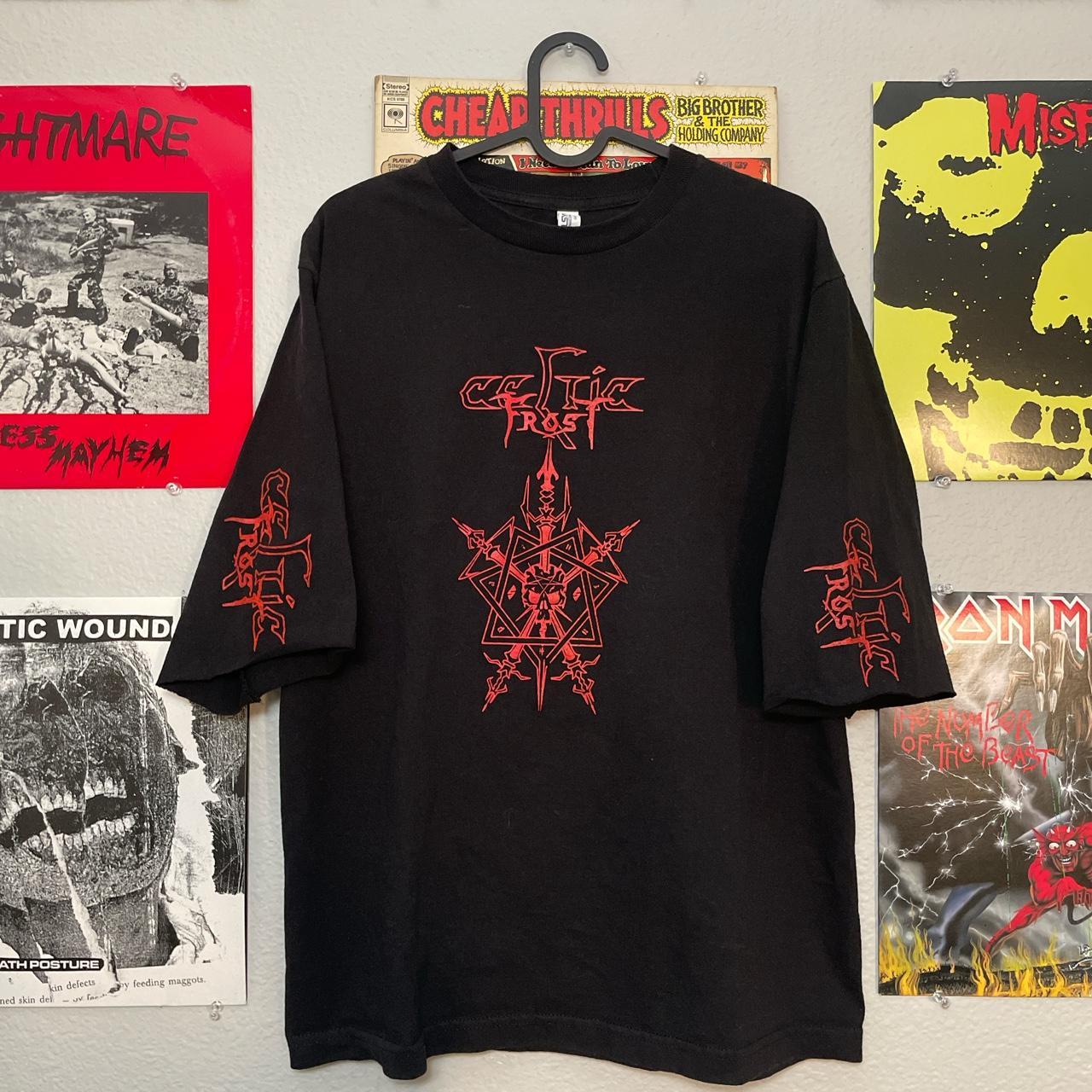 Men's Black and Red T-shirt | Depop