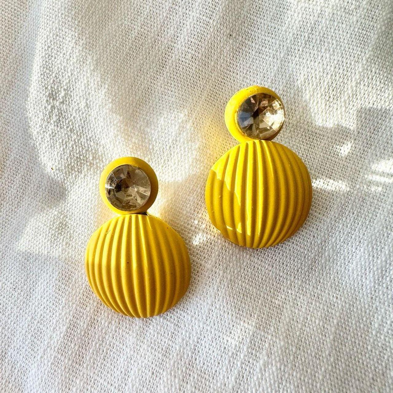 Bright yellow mod style stud earrings - Depop