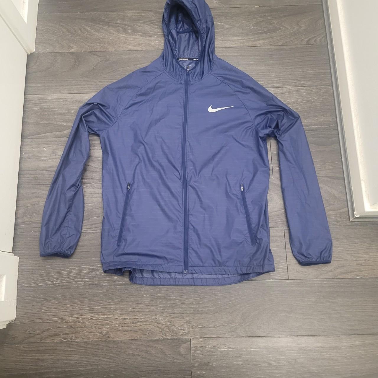Nike dri-fit blue running jacket Large Rare - Depop
