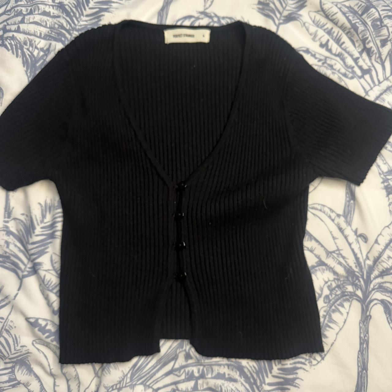 Universal Perfect Stranger / Size 4 - Depop