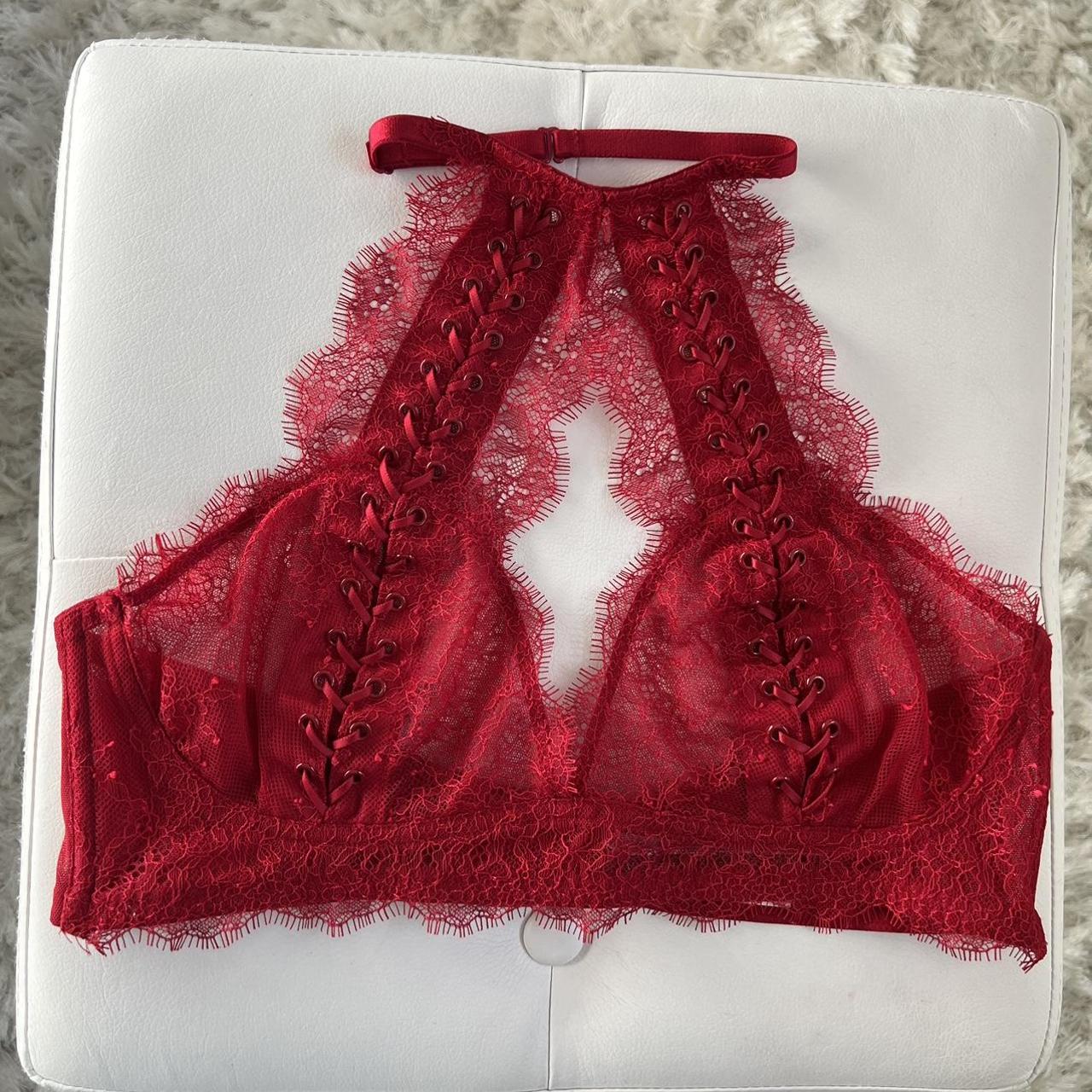 Victoria's Secret Women's Red Bra | Depop