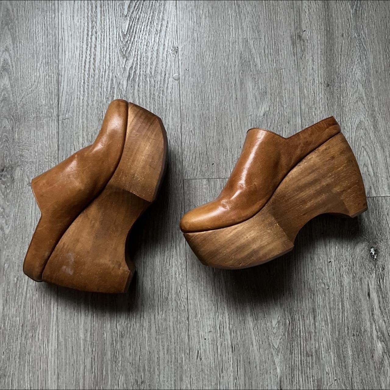 Simon Miller Women's Brown and Tan Clogs | Depop