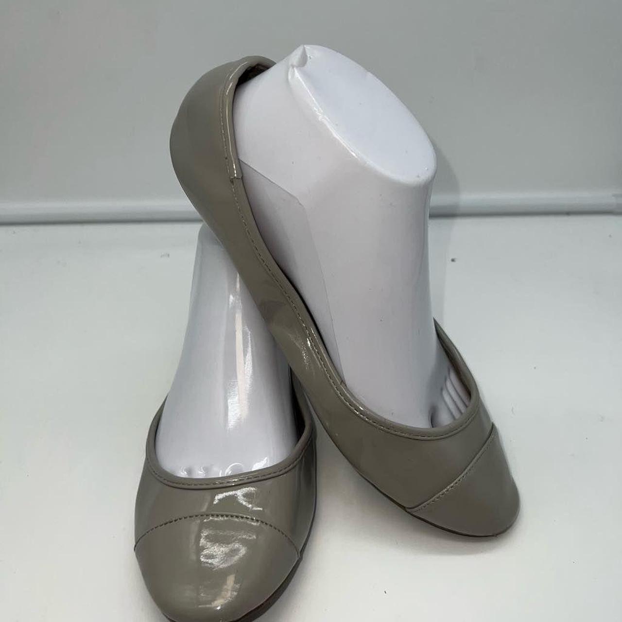 Steve Madden Women's Grey Brogues | Depop