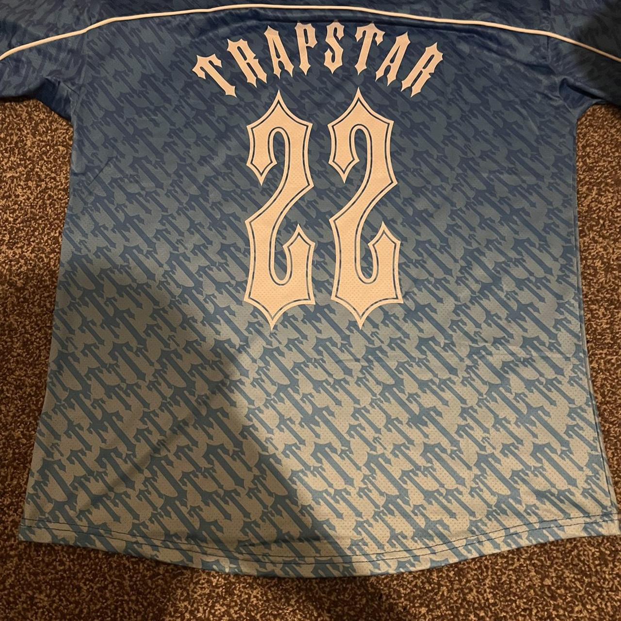 Trapstar Men's Blue and White T-shirt | Depop