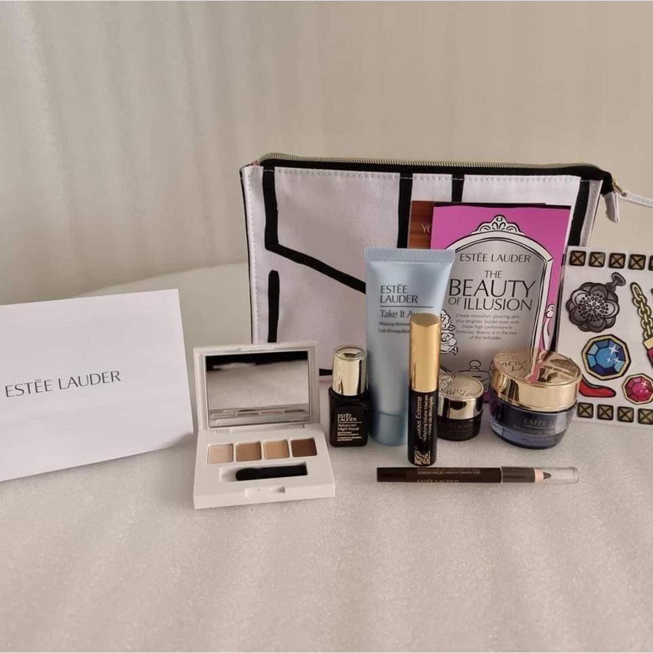 Estee Lauder Make Up Travel Set #Estee Lauder #Make... - Depop