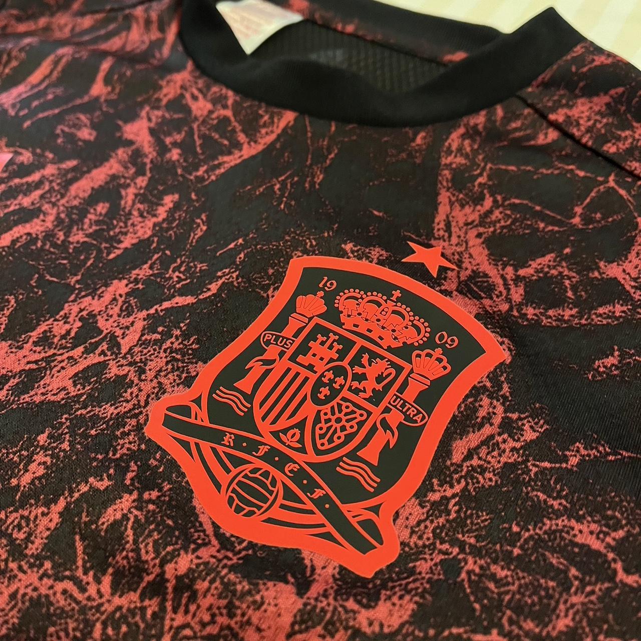 SPAIN NATIONAL TEAM. Rare training top, 2021/22.... - Depop