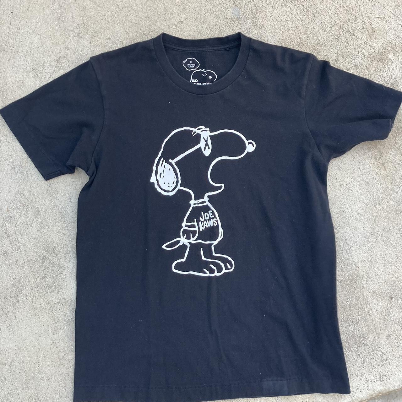Kaws x snoopy x uniqlo Black t-shirt - Depop