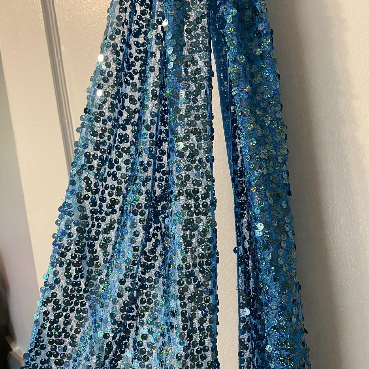 #hannahmontana #y2k sequin scarf, no tag. #sequin... - Depop