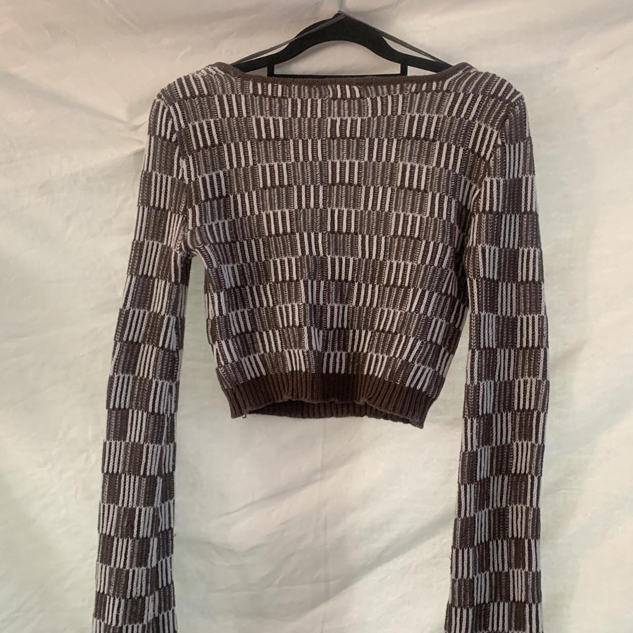 Glassons Long sleeve scoop neck crotchet crop top-... - Depop