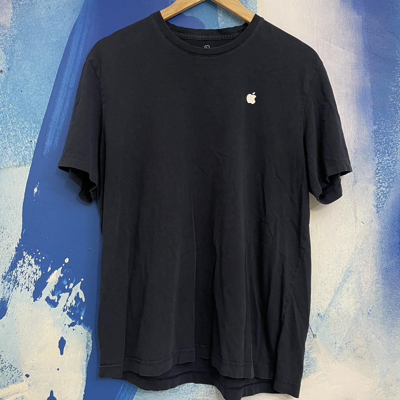 Apple Store Employee T-Shirt Men's Size Large Black... - Depop