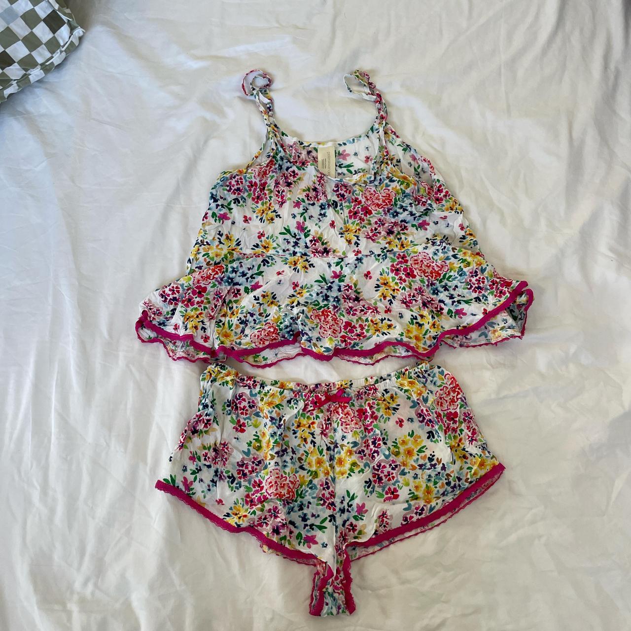 Peter Alexander floral PJ set - Depop