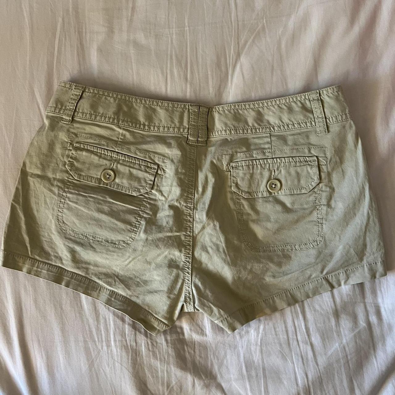 Express Women's Khaki Shorts | Depop