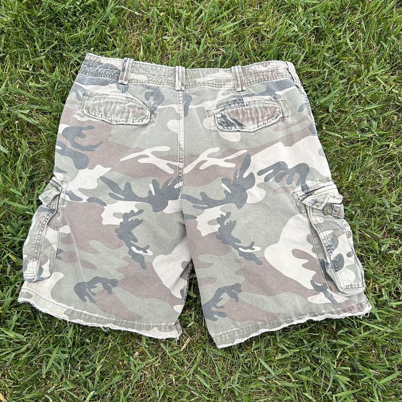 Sideout Men's multi Shorts | Depop