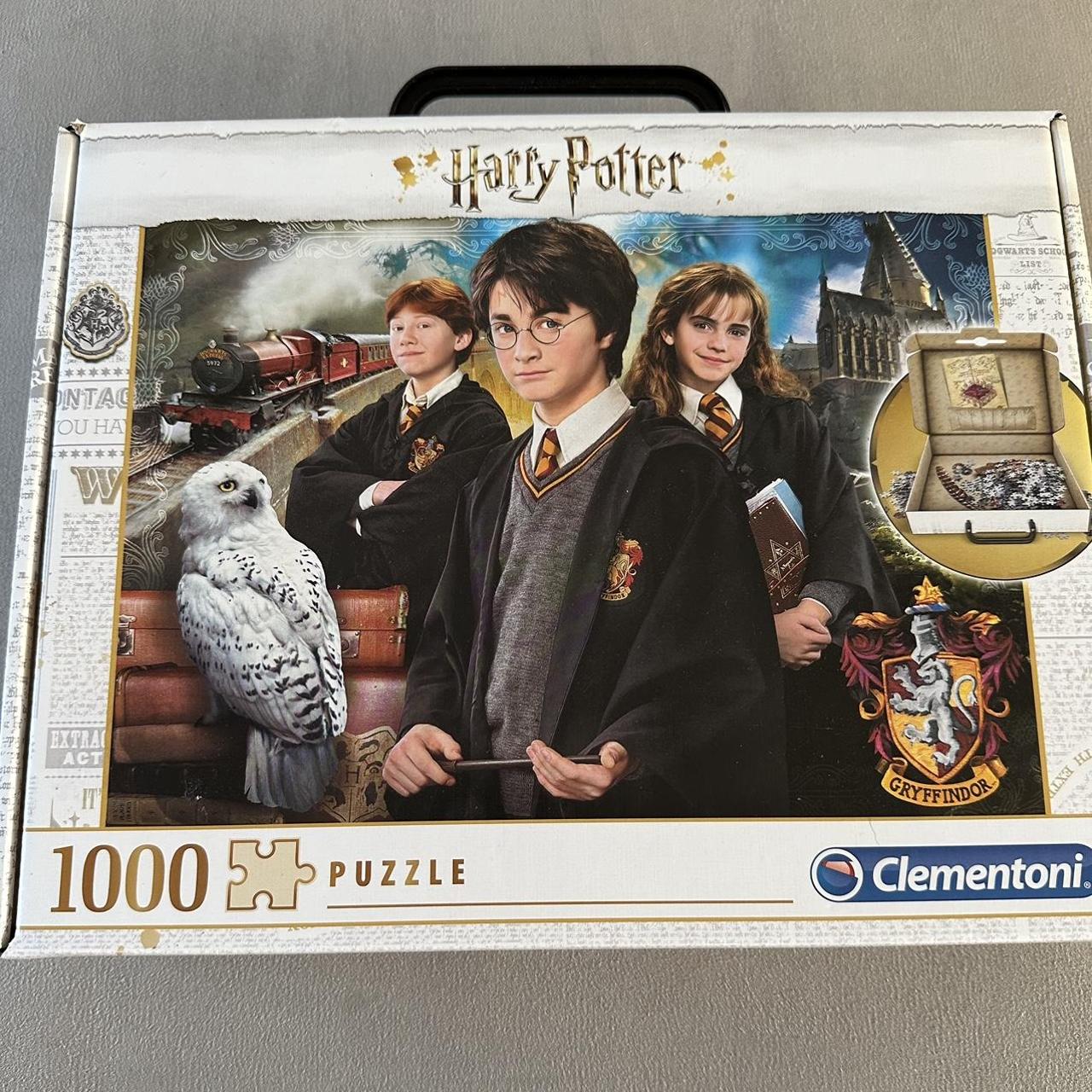 1000 piece Harry Potter jigsaw puzzle. Box slightly... - Depop